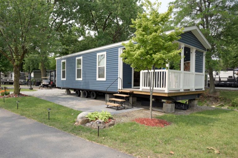 Park Models/RVs - Flagship RV Resorts